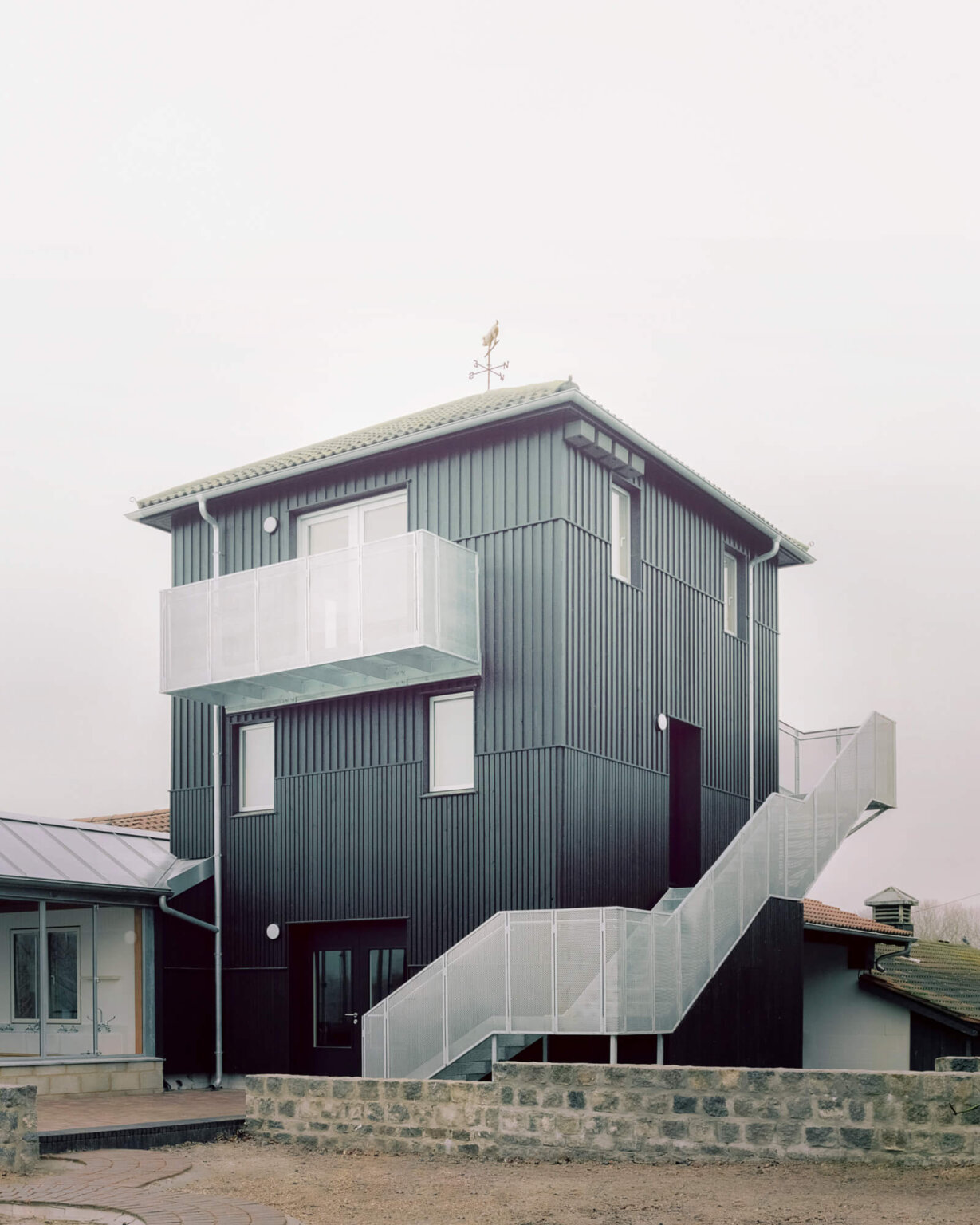 Black cladding: project inspiration - Russwood - Premium Timber