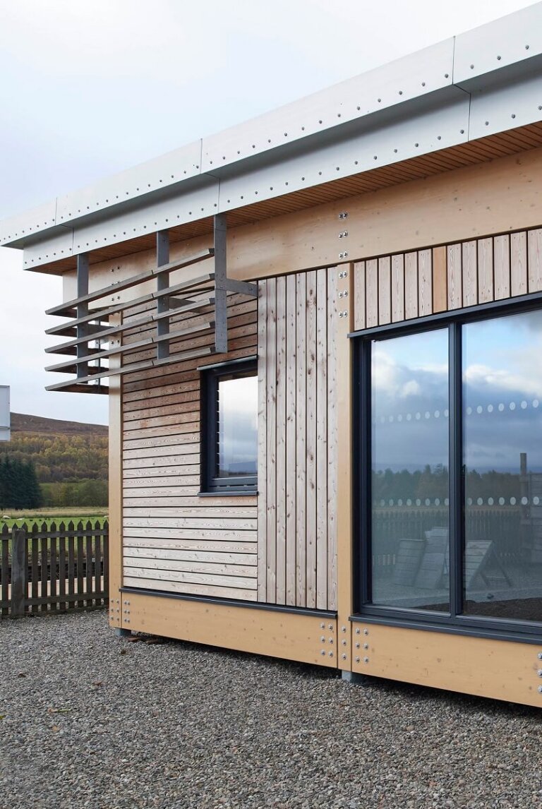 Everything you need to know about Siberian Larch cladding | Russwood